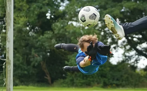 Welke aspecten beheerst een goede keeper? - Keepershandschoenen24